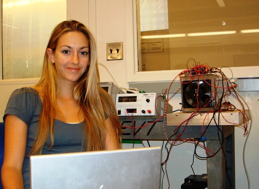 Красивата физика. Даяна Кауърн като Physics Girl | physicstime.com